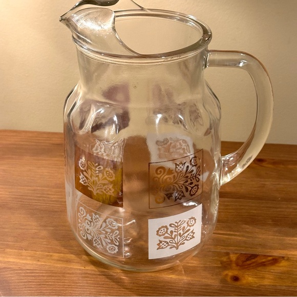 Anchor Hocking | Kitchen | Vintage Anchor Hocking Glass Pitcher With ...